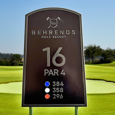 Golf Course Signage - Behrends Group